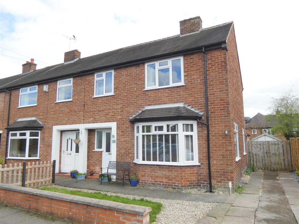 Third Avenue, Sandbach 3 bed semi-detached house - £220,000