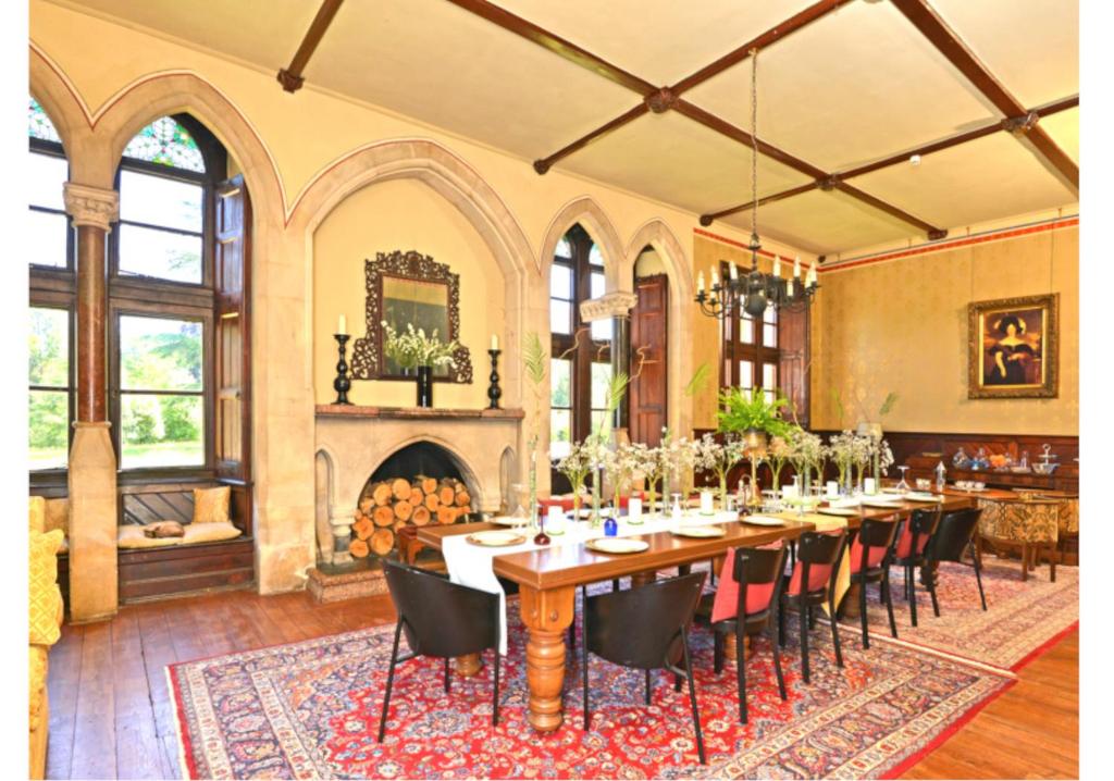 Bishops Court, Exeter, Devon, EX5 7 bed detached house for sale - £ ...