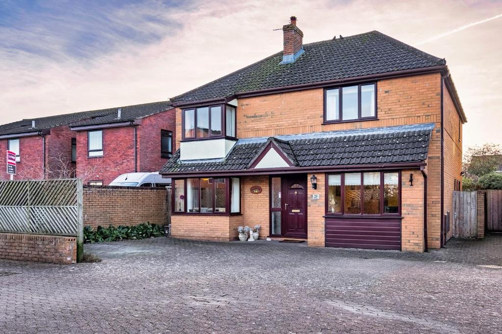 Executive family home within a... 4 bed detached house - £540,000