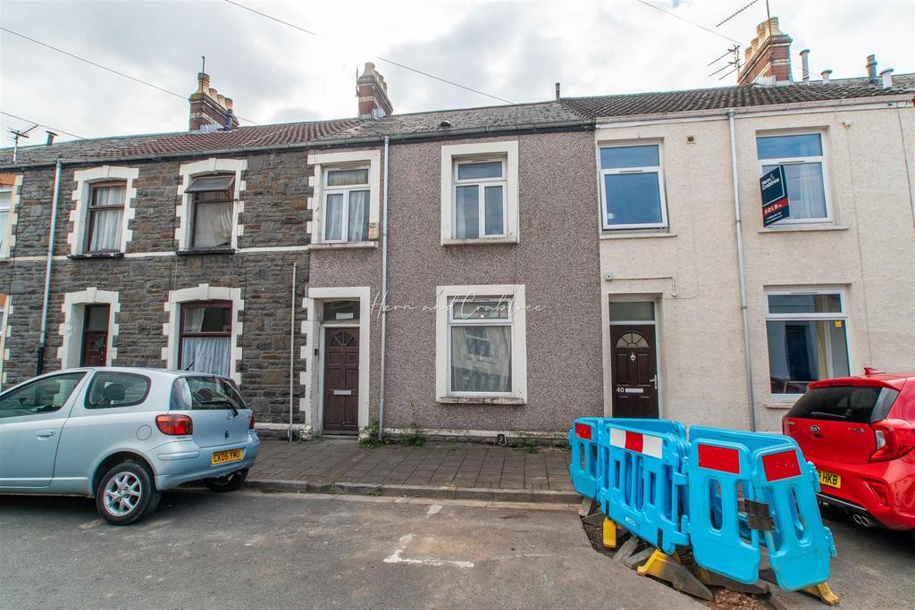 Emerald Street, Roath, Cardiff 4 bed terraced house - £195,000
