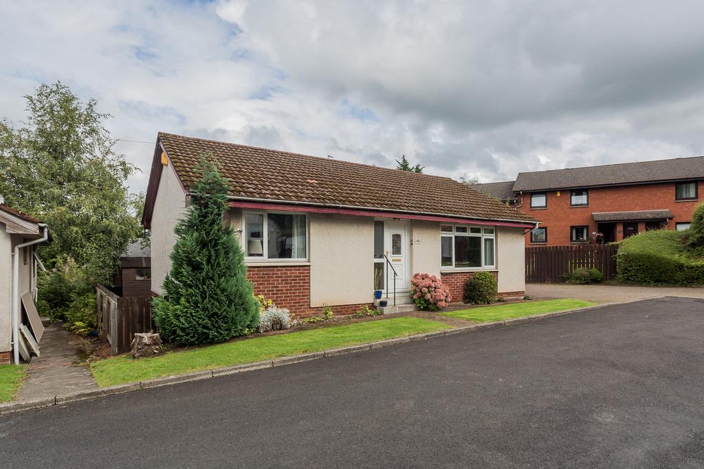 21 Leabank Avenue, Paisley, PA2 8BQ 2 bed bungalow - £230,000