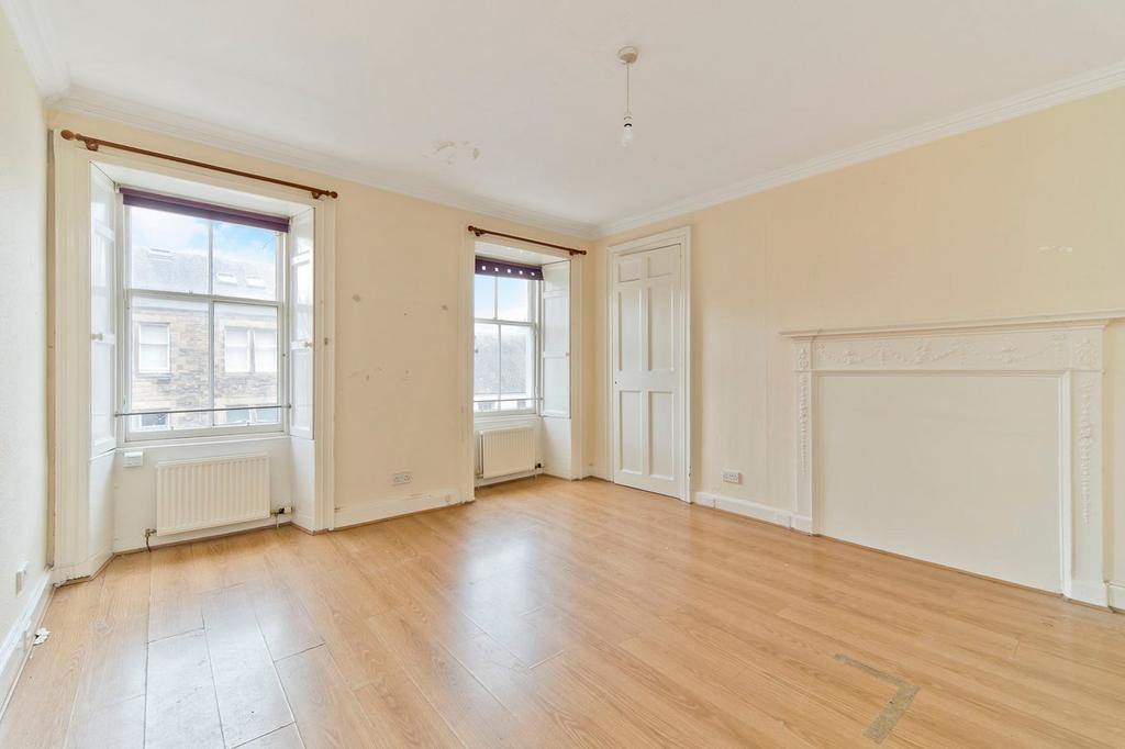 Crossgate, Cupar, KY15 5 bed flat for sale - £139,000
