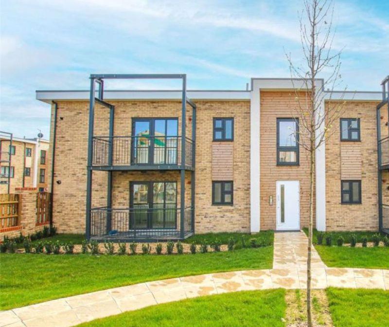 Arclight Way, Colchester 2 bed ground floor flat - £1,100 pcm (£254 pw)