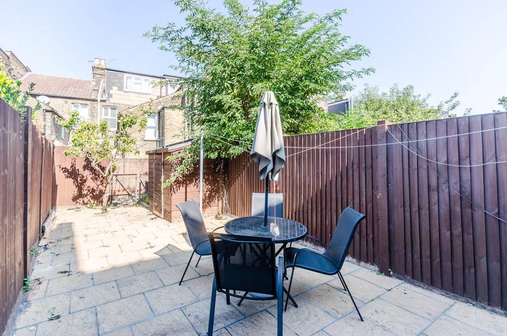 Falcon Grove, Clapham Junction... 4 bed terraced house - £975,000