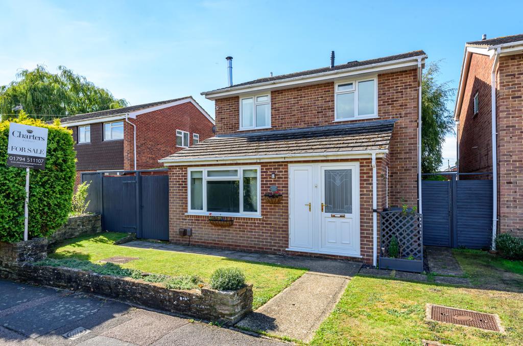 Warren Place, Calmore, Southampton... 4 bed detached house - £400,000