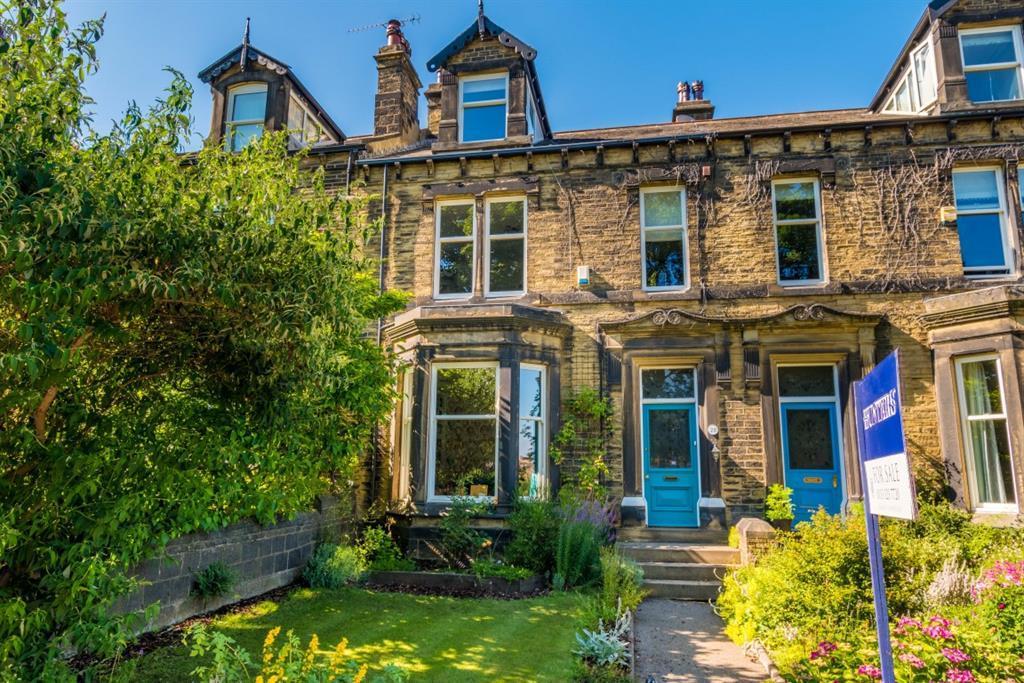 Carr Road, Calverley, LS28 5 bed terraced house - £675,000