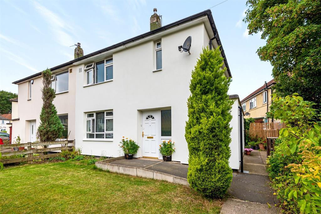 Raynel Drive, Adel, LS16 2 bed semi-detached house - £235,000
