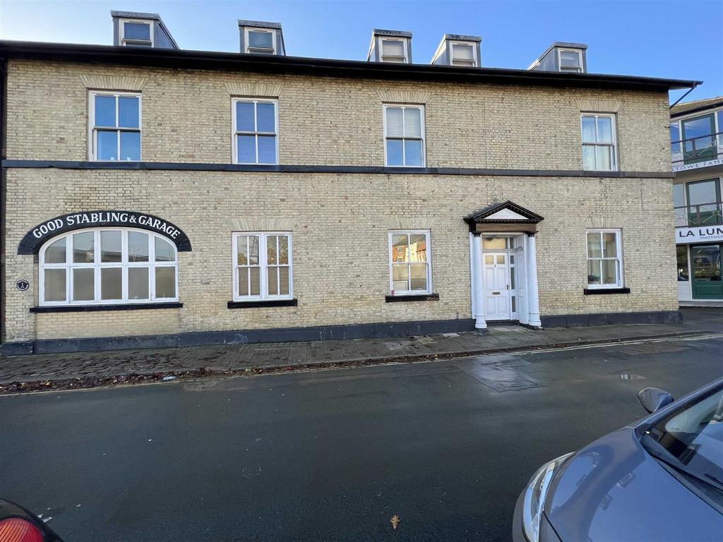 Telegraph House, Trinity Lane, Beverley 2 bed flat - £625 pcm (£144 pw)