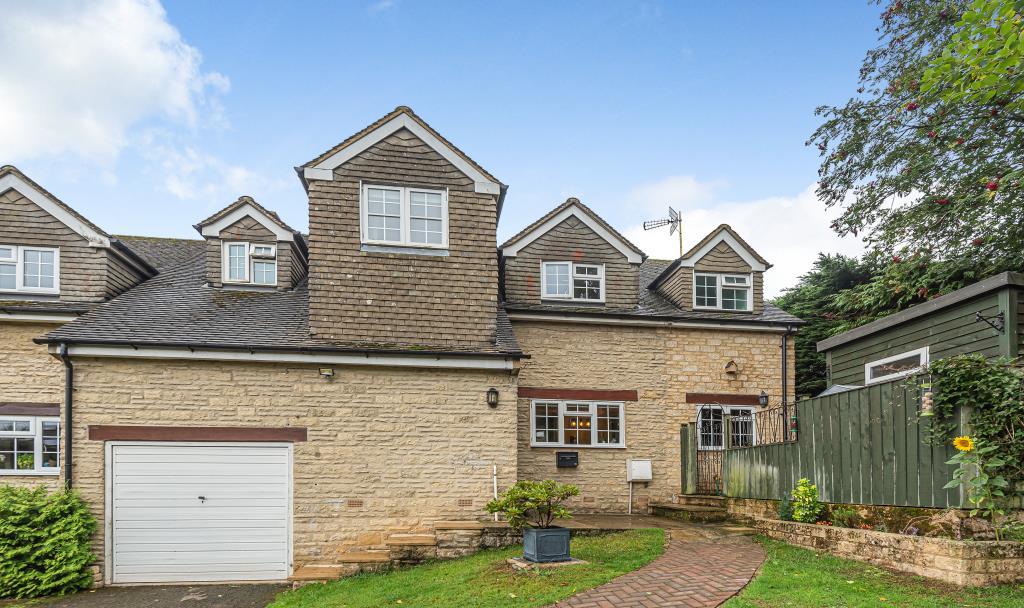 Finstock, Oxfordshire, OX7 5 bed end of terrace house - £600,000