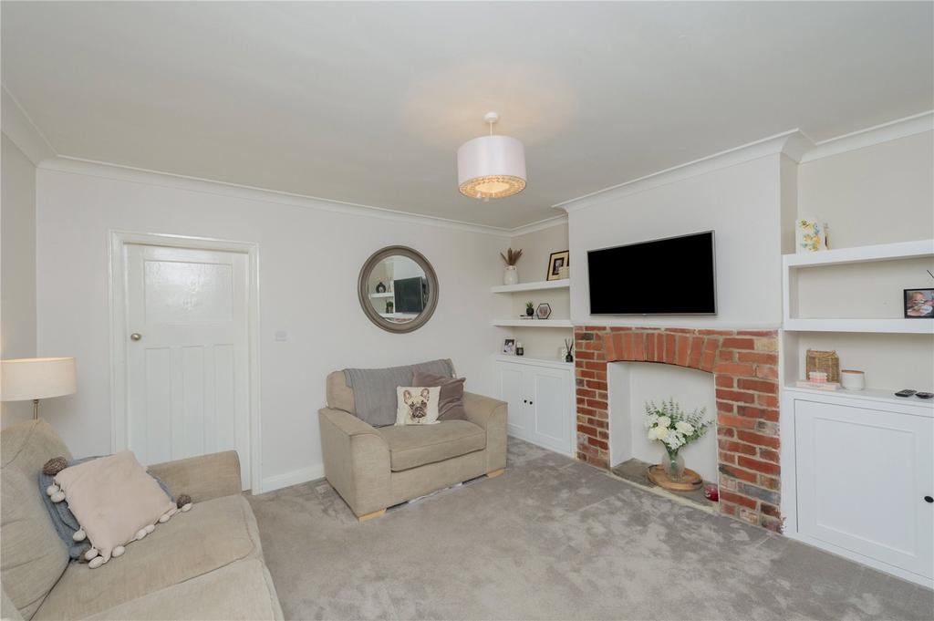 Hunsworth Lane, Hunsworth... 3 bed terraced house - £185,000