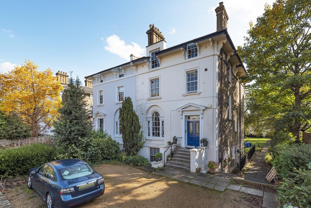 Church Terrace Lewisham SE13 2 bed flat - £1,950 pcm (£450 pw)