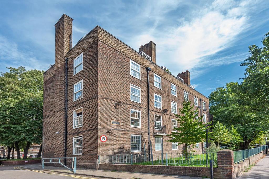 Union Grove, Clapham 3 bed flat - £410,000
