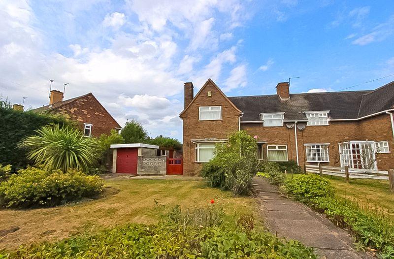 Churchill Road, Bentley, Walsall 3 bed semi-detached house for sale - £ ...