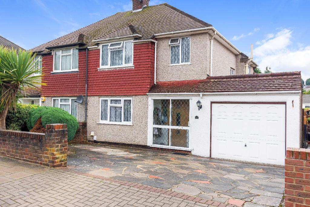 Roseberry Gardens, Orpington, Kent... 3 bed semi-detached house - £750,000