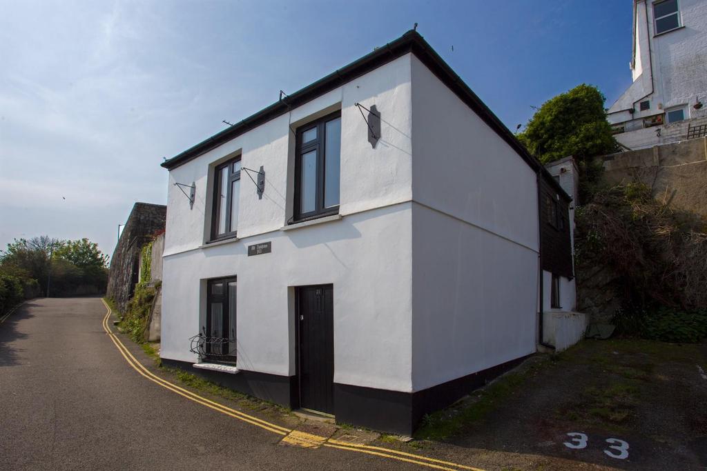 Smithick Hill, Falmouth 3 bed house - £1,650 pcm (£381 pw)