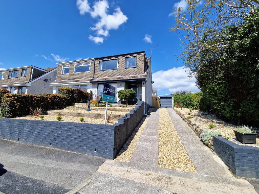 Hendre Road, Bridgend, CF35 6TN 3 bed semi-detached house - £260,000