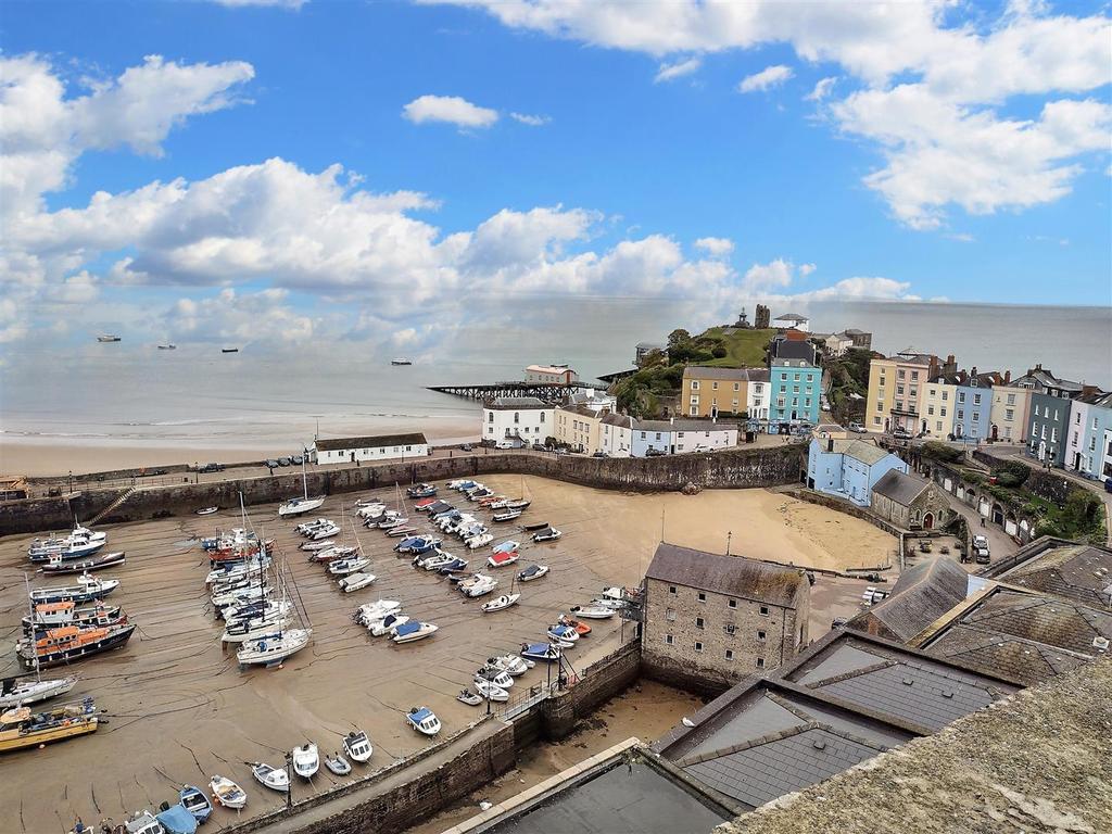 46 High Street, Tenby 1 bed apartment for sale - £250,000