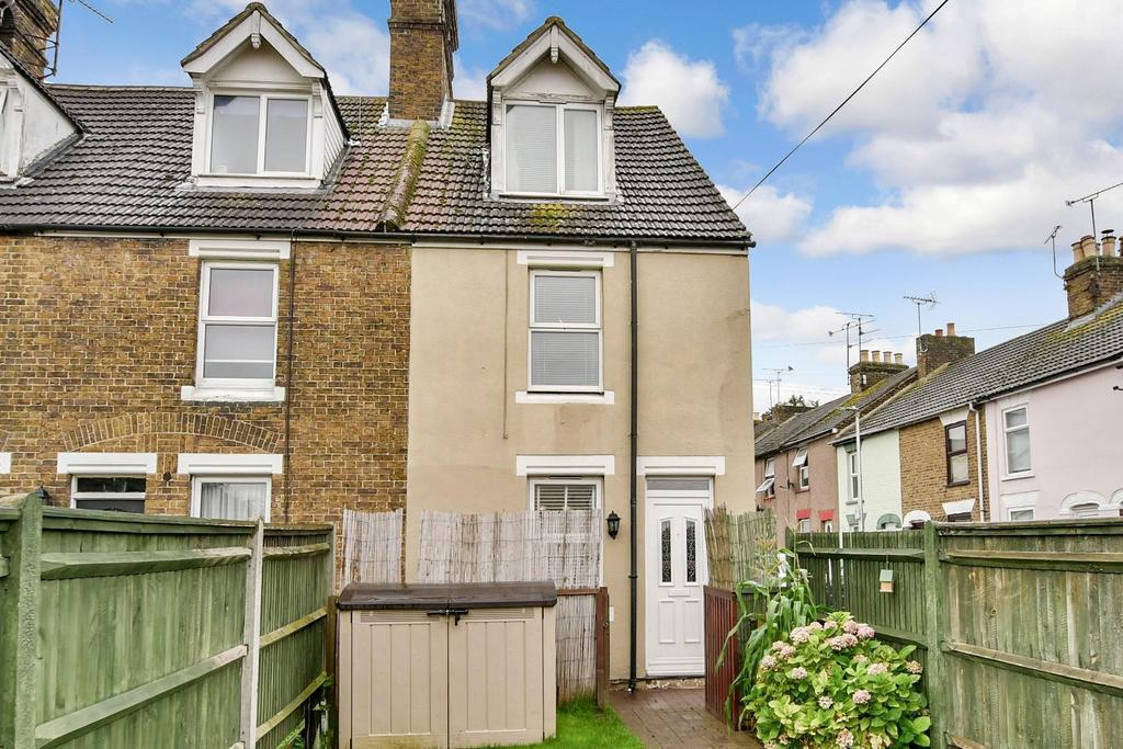 Ivy Street, Rainham, Gillingham, Kent 3 bed end of terrace house - £300,000