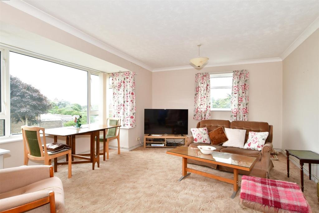 The Martlets, Rustington, West Sussex 2 bed flat for sale - £200,000