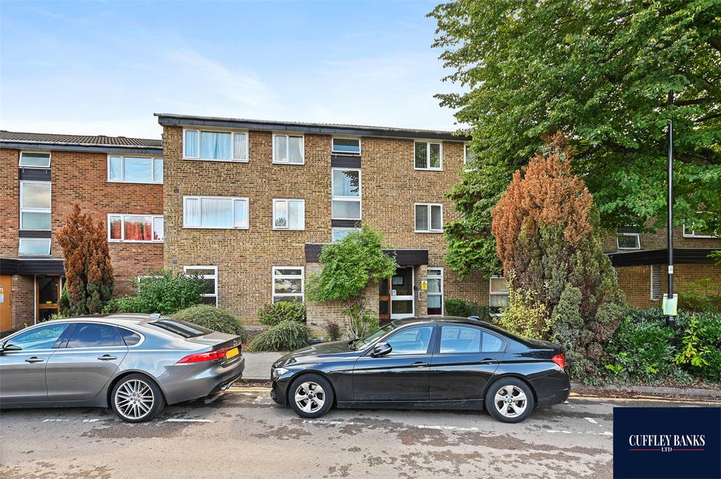 Buckingham Avenue, Perivale... 2 bed apartment - £325,000