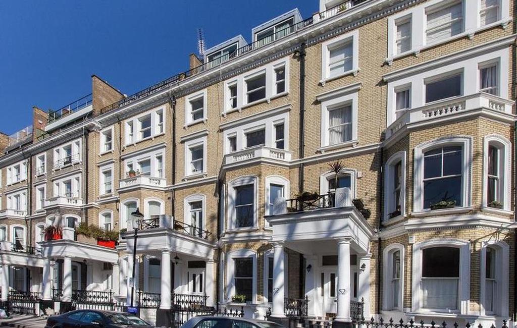 Lexham Gardens, London, W8 2 bed apartment - £4,333 pcm (£1,000 pw)