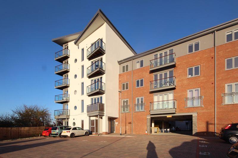 Bittern House, Gateshead 2 bed apartment - £1,200 pcm (£277 pw)
