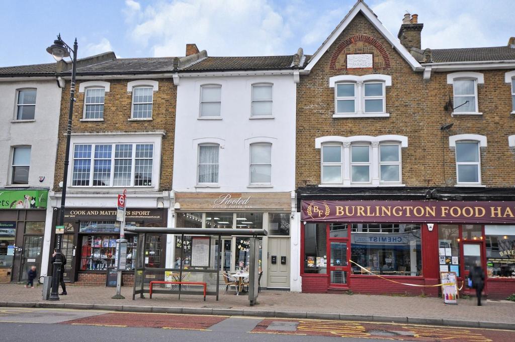 High Street, Chislehurst 1 bed apartment - £220,000