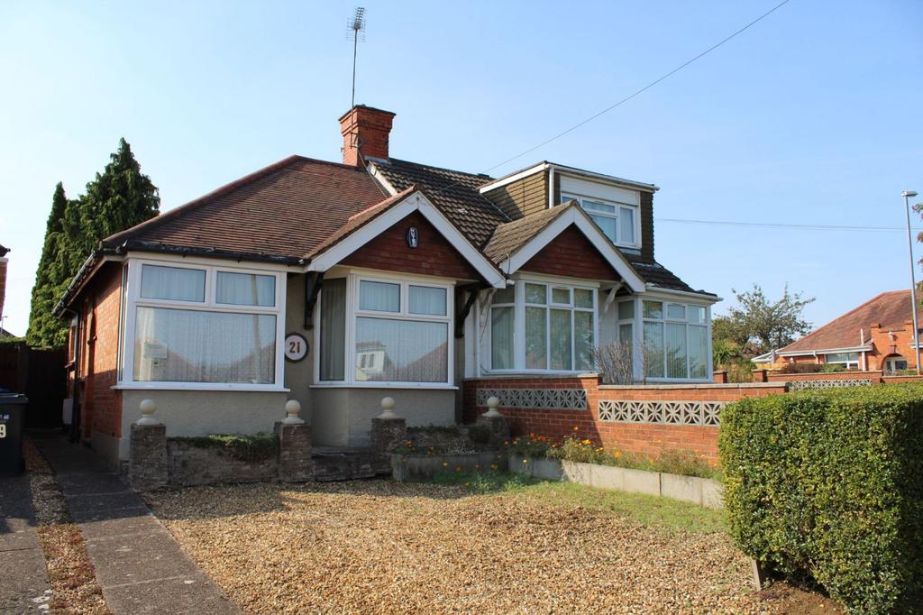 Ellesmere Avenue, Duston, Northampton... 2 bed semi-detached bungalow ...