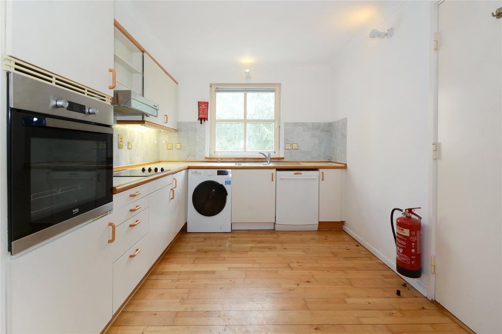 Princes Court, London 4 bed flat - £3,750 pcm (£865 pw)