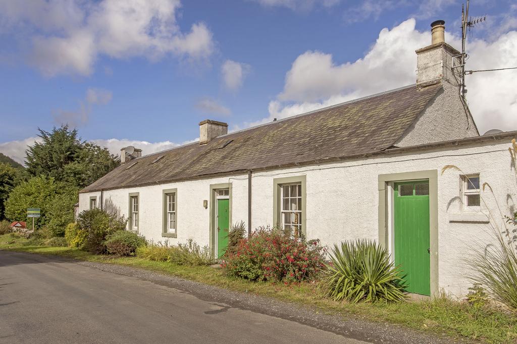 West Bold Cottages, Walkerburn... 4 bed cottage - £230,000