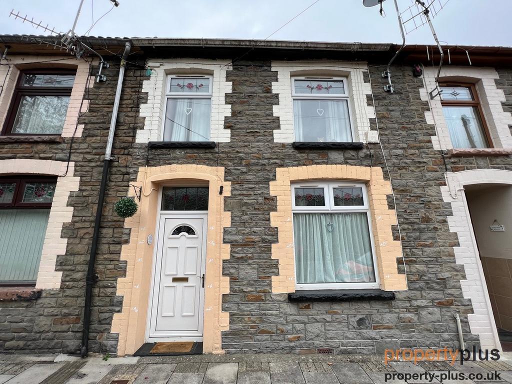 Middle Terrace Stanleytown - Ferndale 3 bed terraced house for sale - £ ...