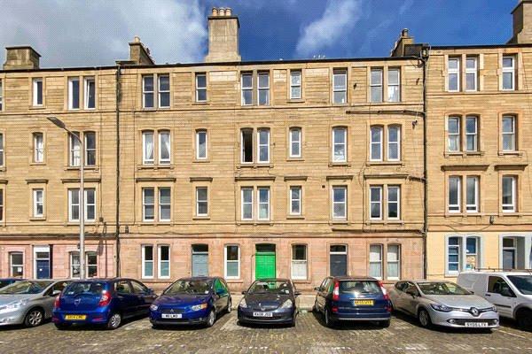 Iona Street, Edinburgh, Midlothian, EH6 2 bed flat - £1,295 pcm (£299 pw)