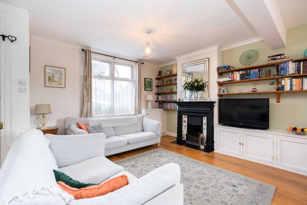 St Johns Road, Boxmoor 4 bed house - £635,000