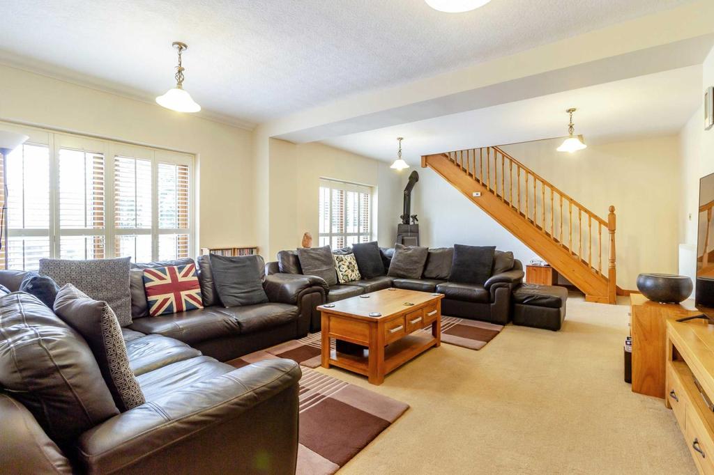 Candwr Road, Ponthir, Newport 4 bed detached house - £700,000