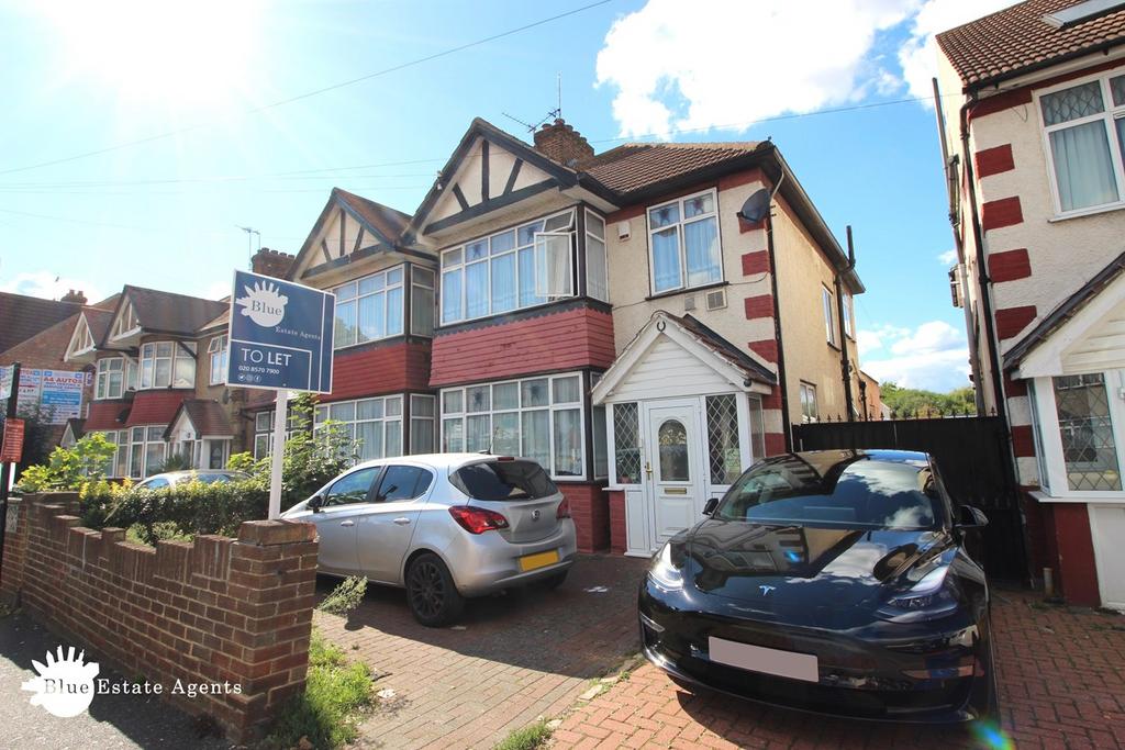 Vicarage Farm Road Hounslow Tw5 4 Bed Semi Detached House £2 400