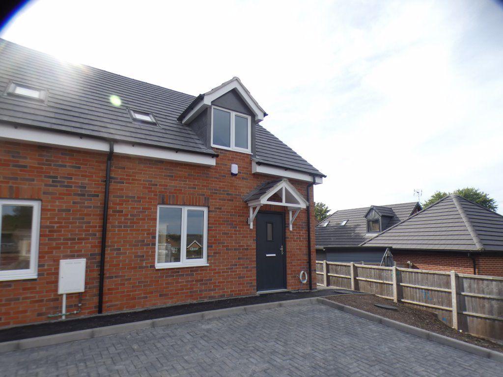 Collingwood Road Long Eaton Ng10 1du 3 Bed Semi Detached House £950