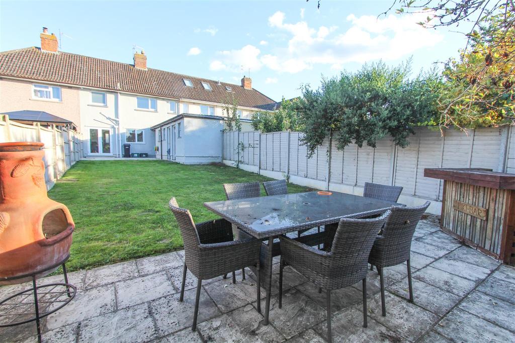 Cranmore Avenue Keynsham Bristol 3 Bed House For Sale £325 000