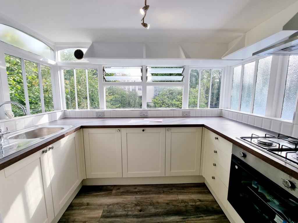 Talbot Road, Highgate, N6 2 bed flat - £2,058 pcm (£475 pw)