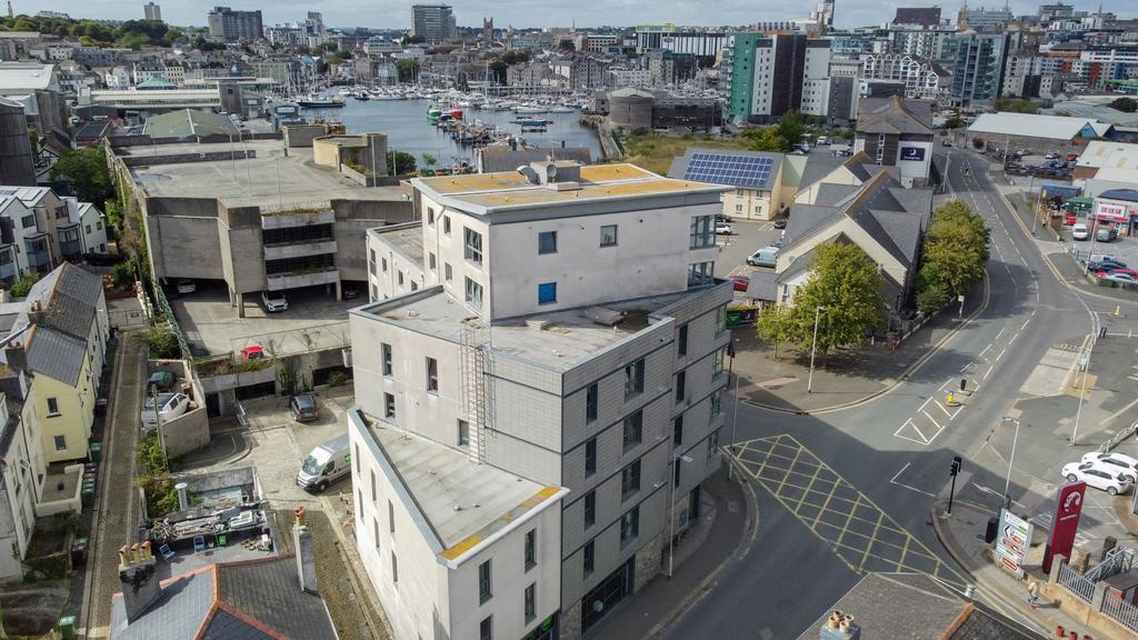 Lockyers Quay, The Barbican... 1 bed apartment - £105,000