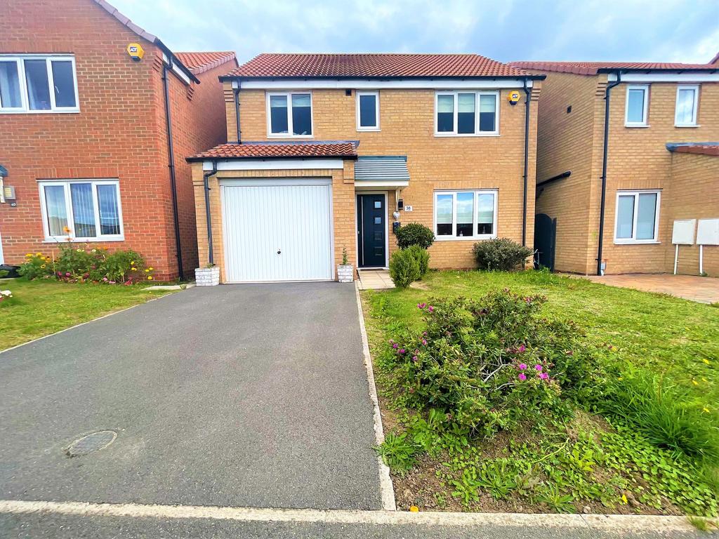 Crucible Close, North Hykeham, LN6 4 bed detached house - £250,000