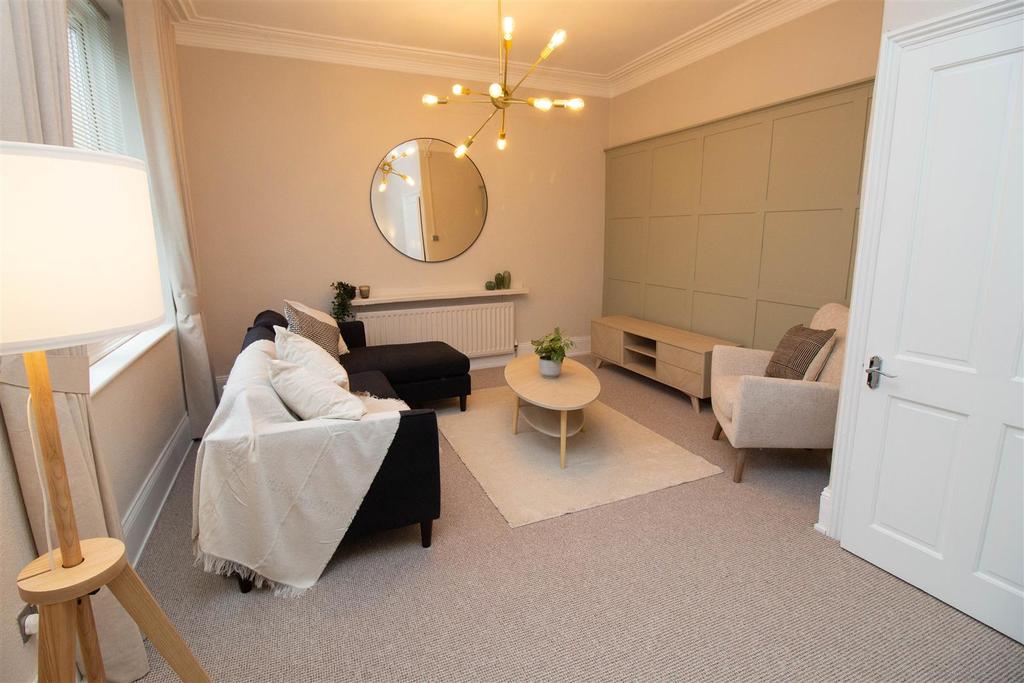 Saltwell Road, Gateshead 2 bed maisonette - £700 pcm (£162 pw)