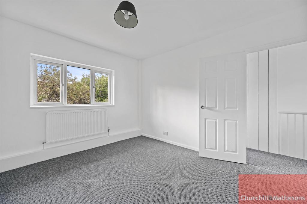 Conduit Way, London 3 bed terraced house - £549,950