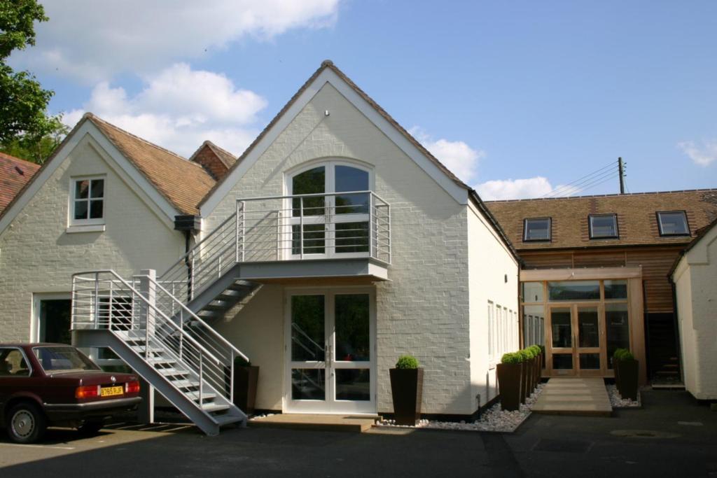 Clifford Chambers, Stratford-upon-Avon 2 bed flat - £775 pcm (£179 pw)