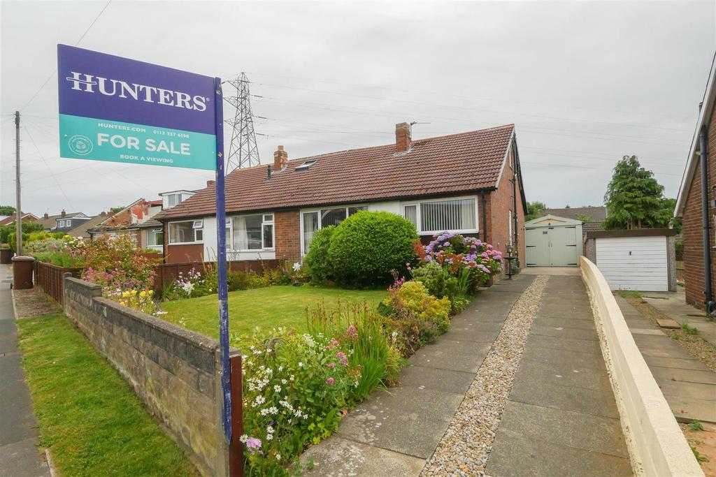Chatsworth Crescent, Pudsey, LS28 8LB 4 bed semi-detached bungalow - £ ...