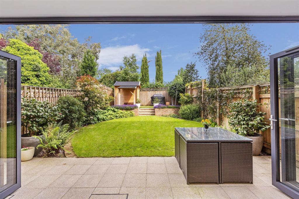 Pipit Drive, Putney 4 bed house - £1,150,000