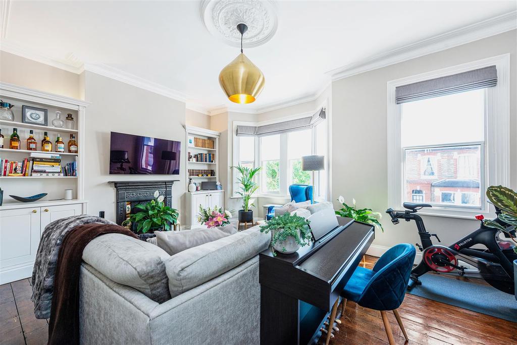Fawe Park Road, Putney 2 bed flat - £795,000