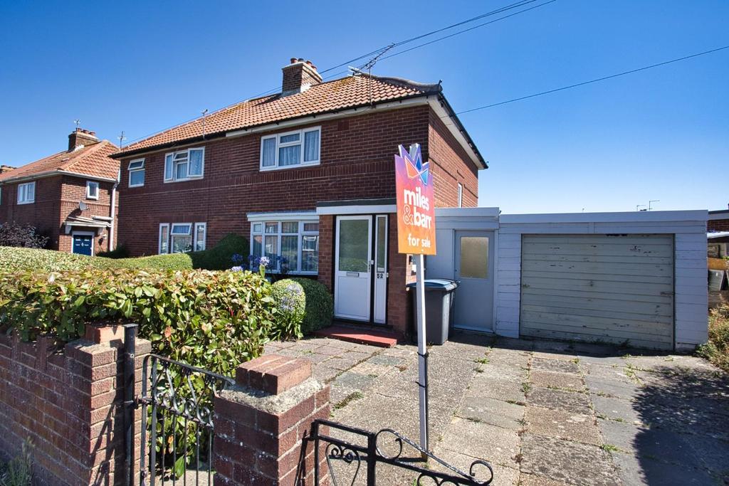Redsull Avenue, Deal 2 bed semi-detached house - £250,000