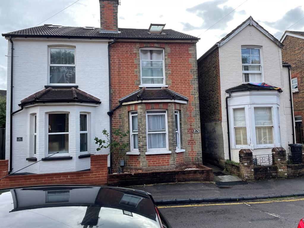 Gardner Road, Guildford, Surrey, GU1 4PG 5 bed property - £600,000