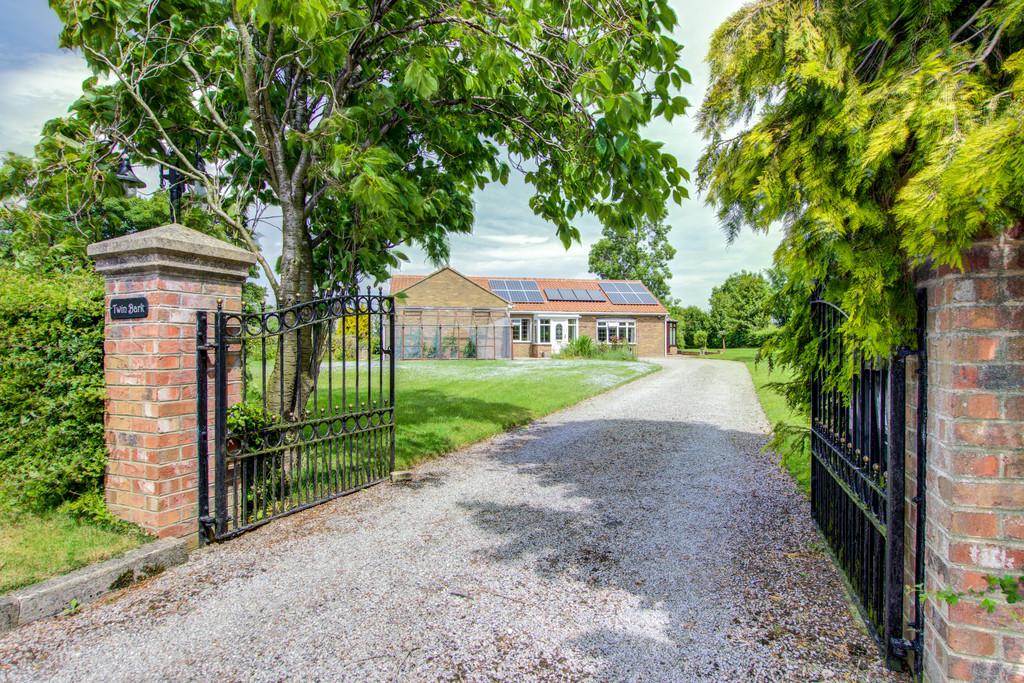 Glebe Road, Great Stainton 4 bed detached bungalow - £450,000
