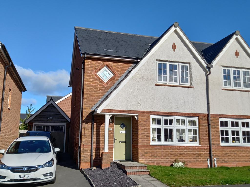 Lon Y Wyddfa, Bangor LL57 3 bed semi-detached house - £310,000